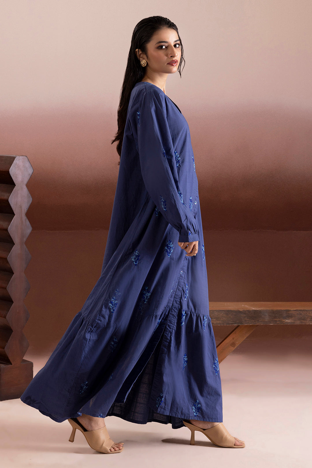 Maxi Dresses for Women - Buy Stylish Winter Maxi Dresses in Pakistan